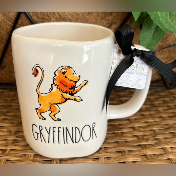 Rae Dunn | Dining | Rae Dunn Harry Potter Gryffindor Hogwarts House ...